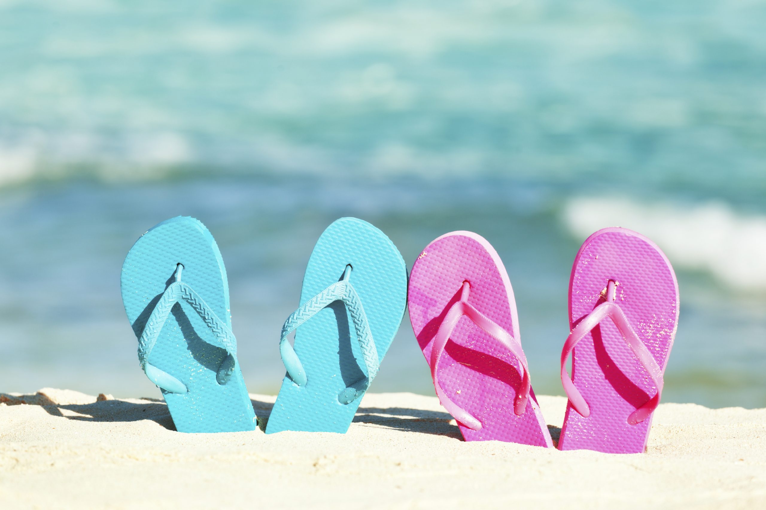 10 Best Beach Sandals 2024 - Review and Buying guide - Lux Render