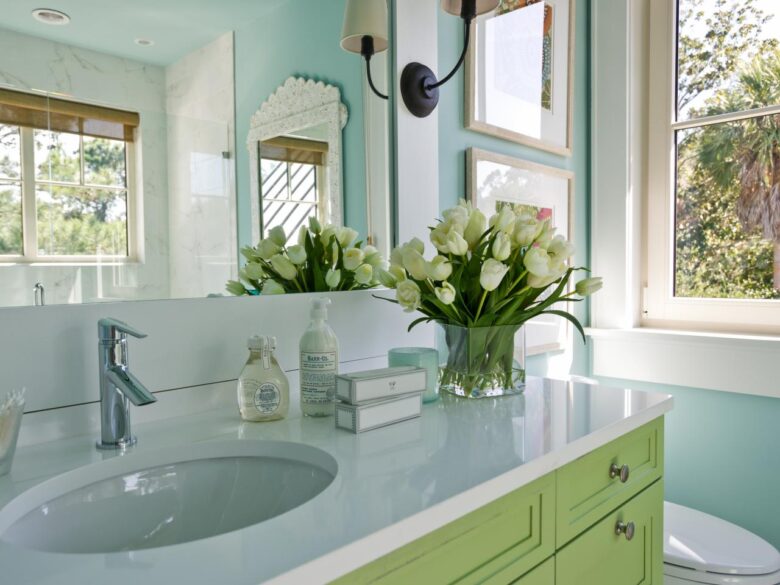 How To Match Colors When Decorating Your Bathroom - 2024 Guide - Lux Render