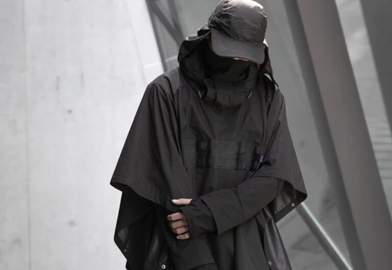 Techwear: What it is and How to Wear Them? - Lux Render